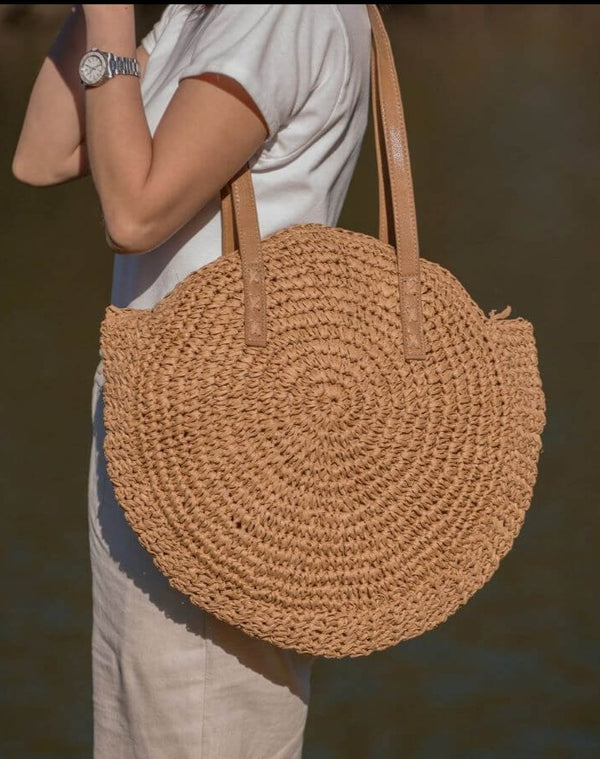 Bali Round Straw Handbag – Jolie Vaughan Boutique
